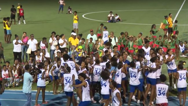 Praslin i sorti meyer lekol segonder dan sanpyona enter-skoler ...